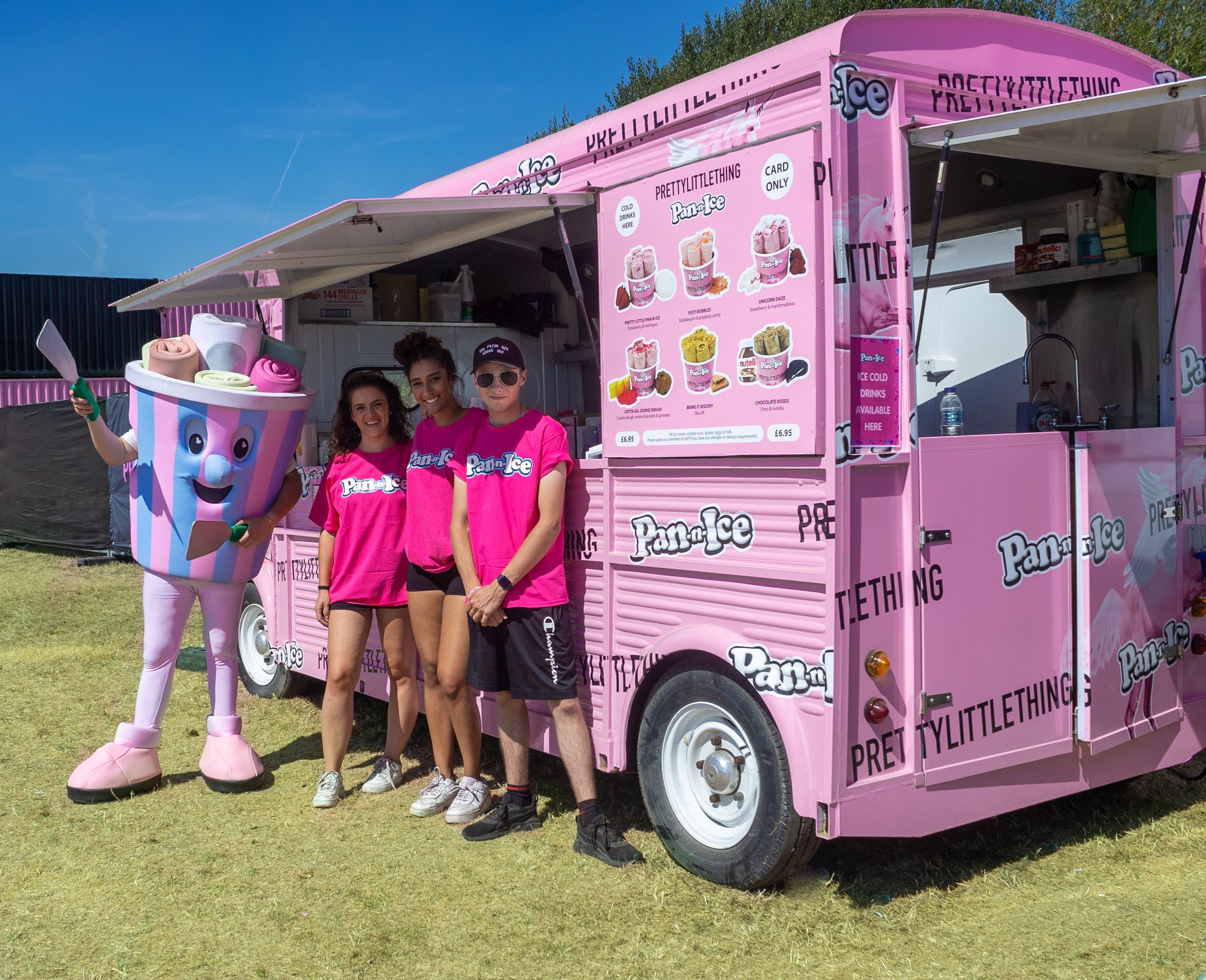 Impress your guests and hire a Pan-n-Ice branded truck for your next e
